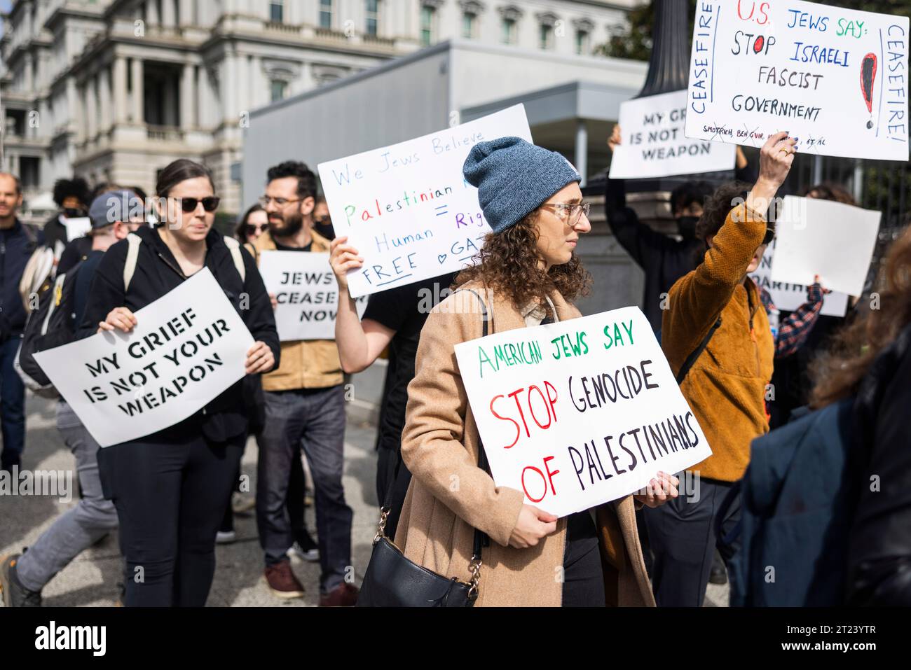 Protestors against Israel's planned incursion into Gaza demonstrate ...