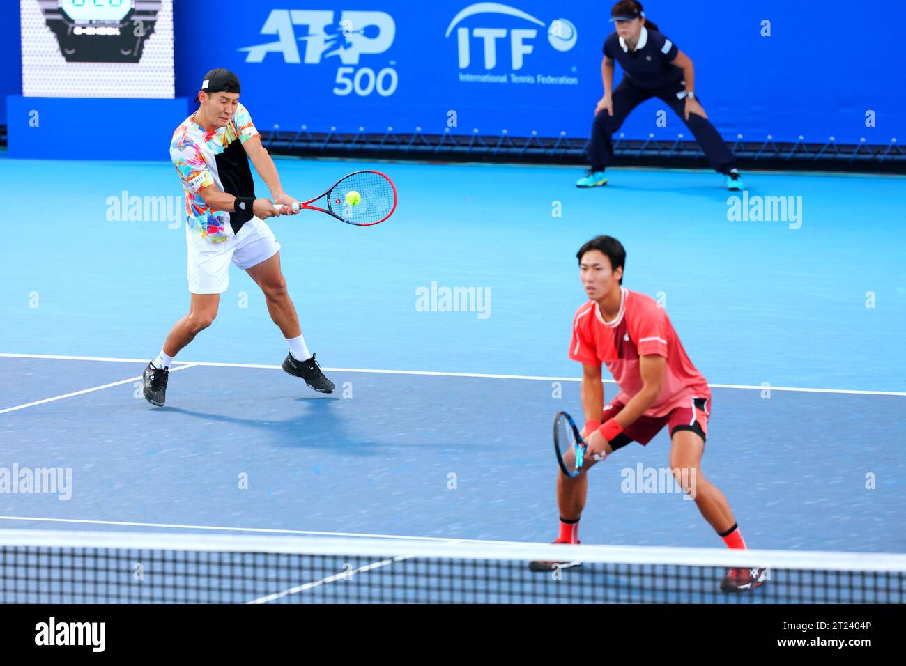 Ariake Coliseum, Tokyo, Japan. 16th Oct, 2023. Sho Shimabukuro & Yosuke ...