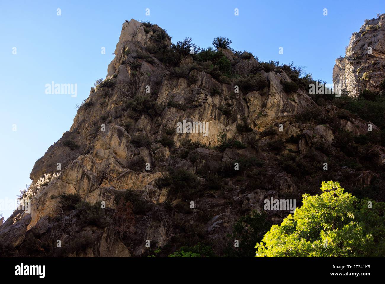 tall granite mountain in utah Stock Photo - Alamy