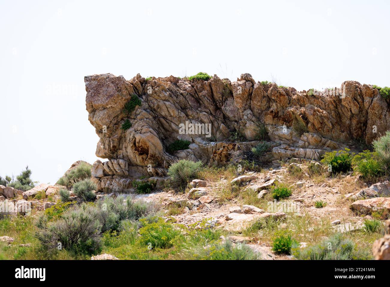 Jutting rock hi-res stock photography and images - Alamy