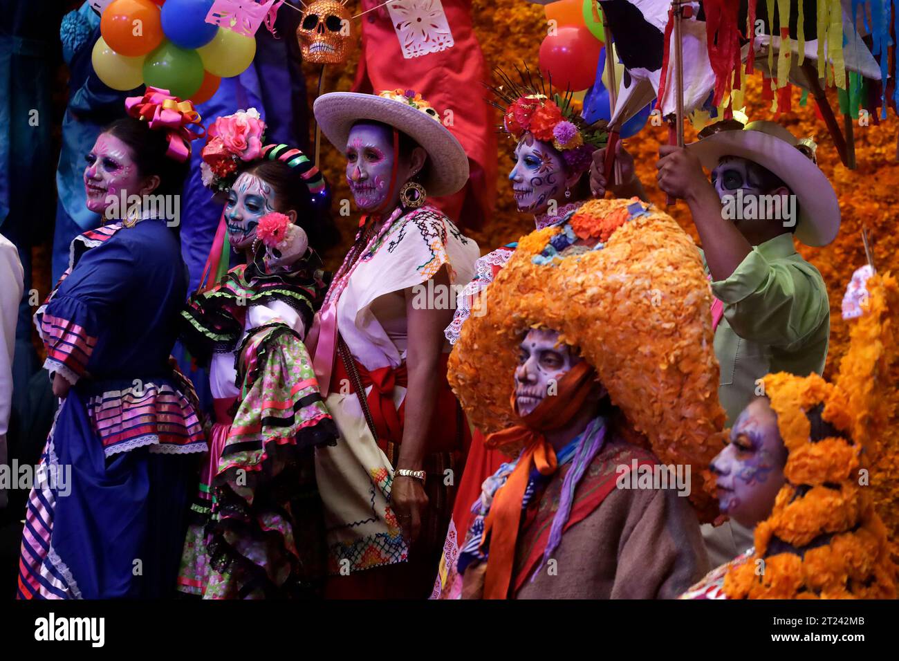 Mexico City, Mexico. 16th Oct, 2023. People characterized as death ...