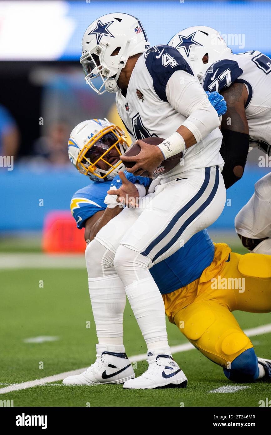 Los Angeles Chargers linebacker Khalil Mack (52) tackles Dallas Cowboys ...