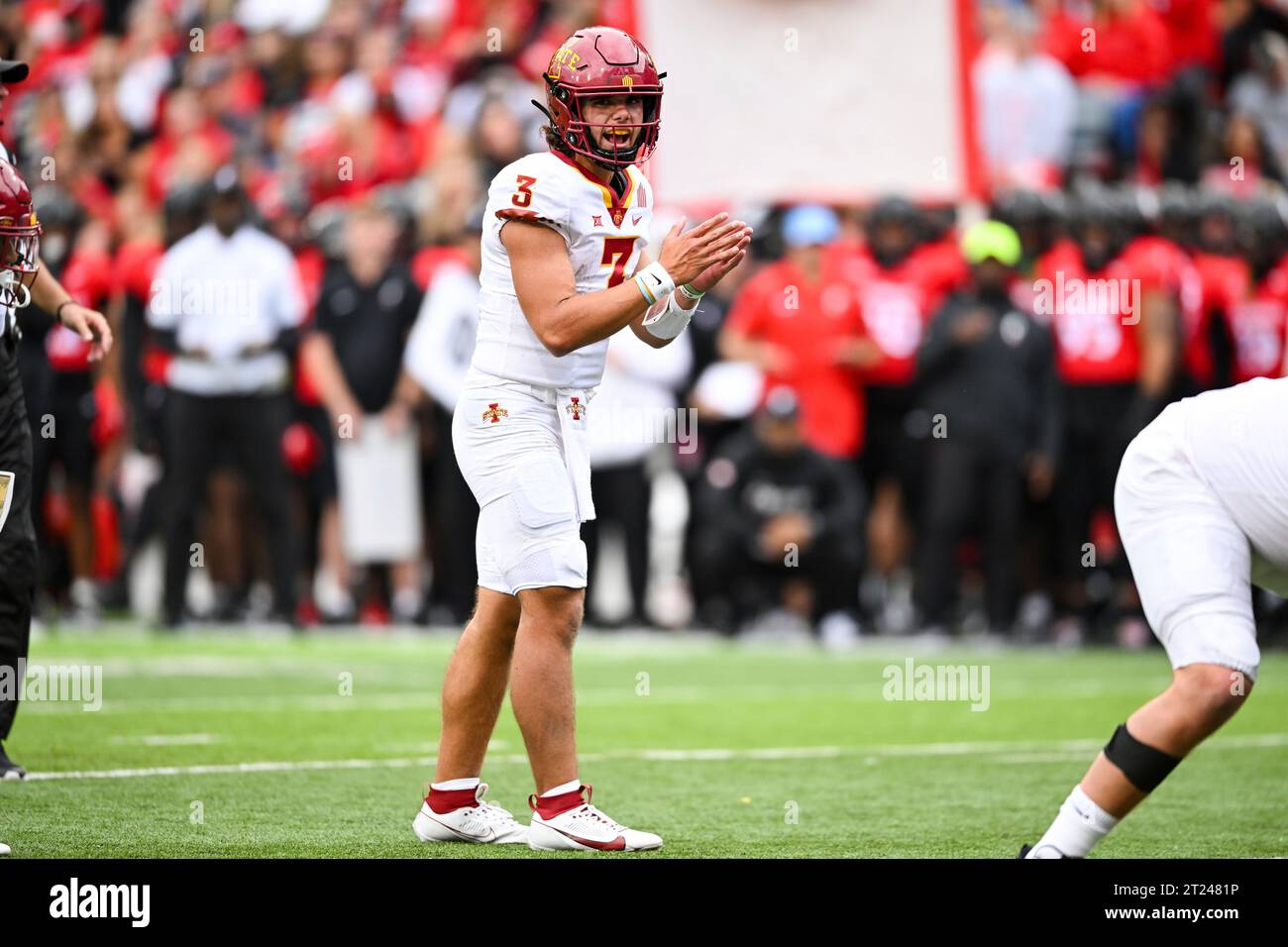 CINCINNATI, OH - OCTOBER 14: Iowa State QB Rocco Becht (3) calls for a ...