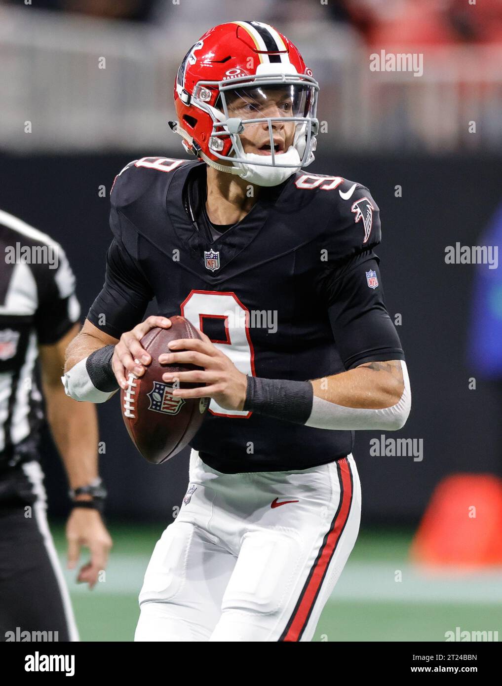 Atlanta, United States. 15th Oct, 2023. Atlanta Flacons quarterback ...