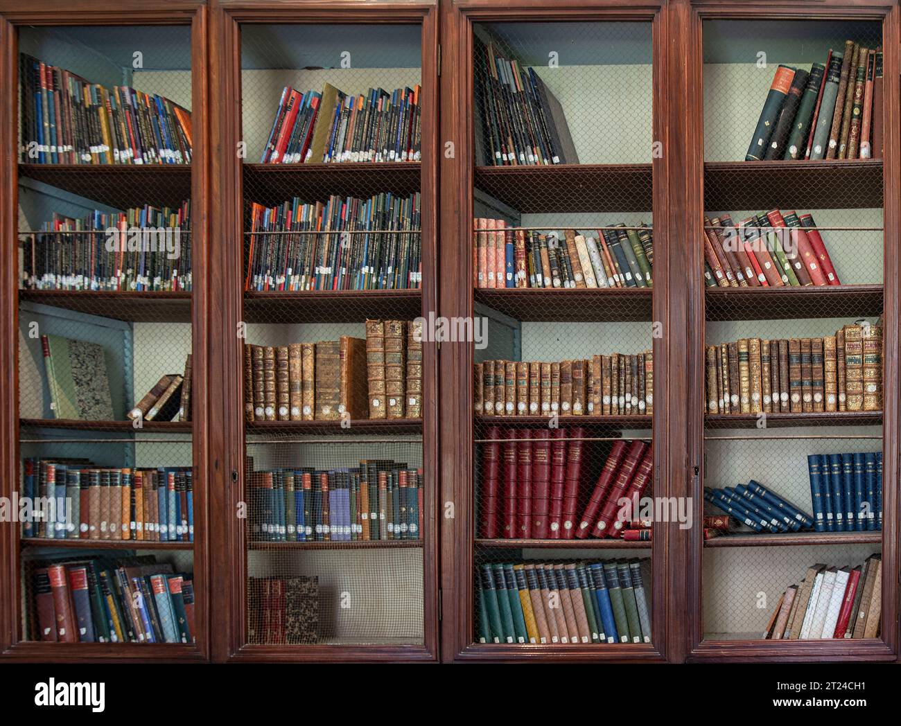 Library texture hi-res stock photography and images - Alamy
