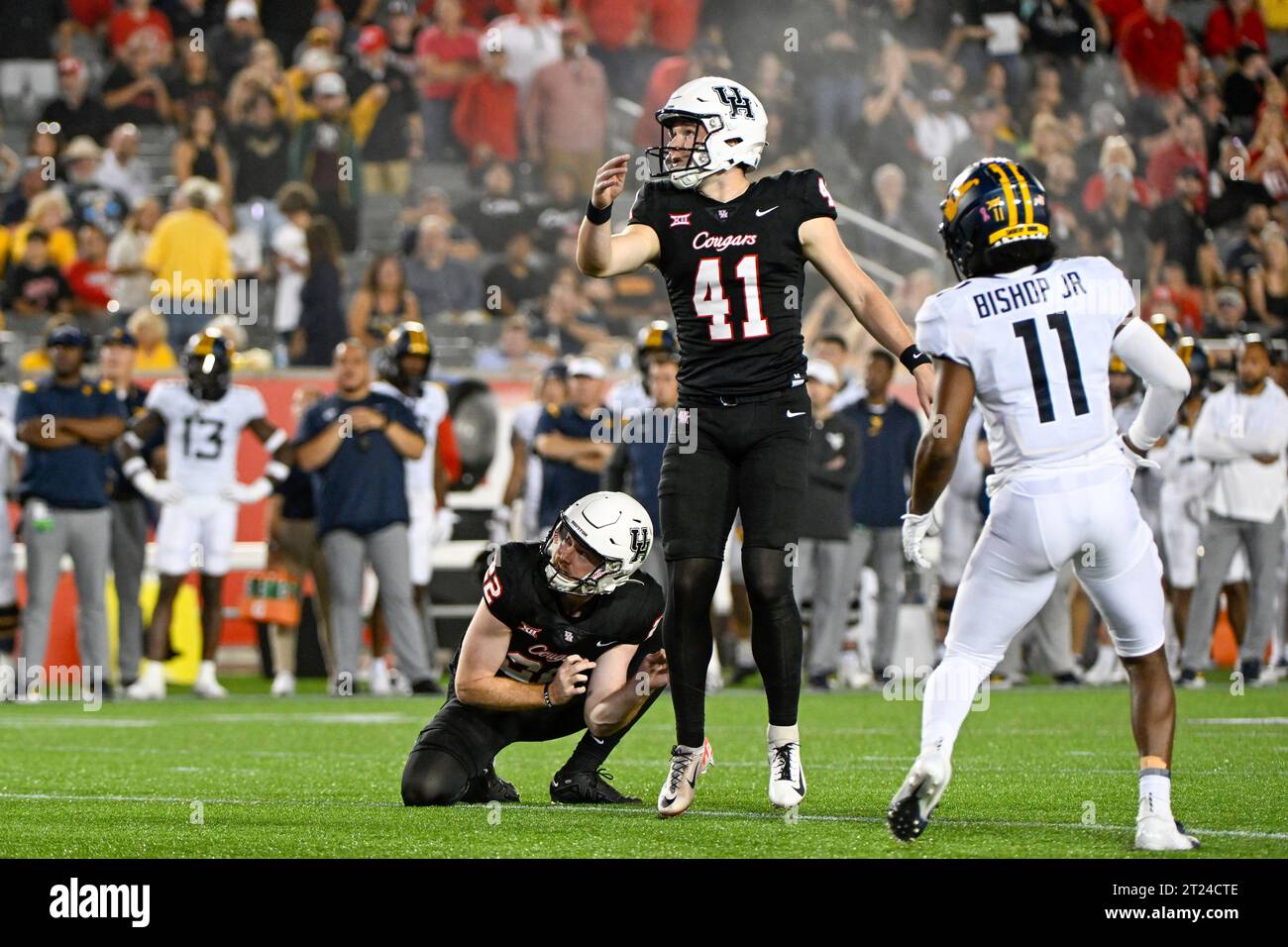 HOUSTON, TX - OCTOBER 12: Houston Cougars place kicker Jack Martin (41 ...