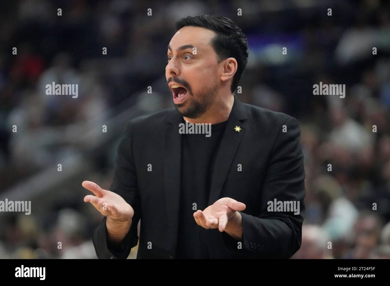 New Zealand Breakers head coach Mody Maor reacts during the first half ...