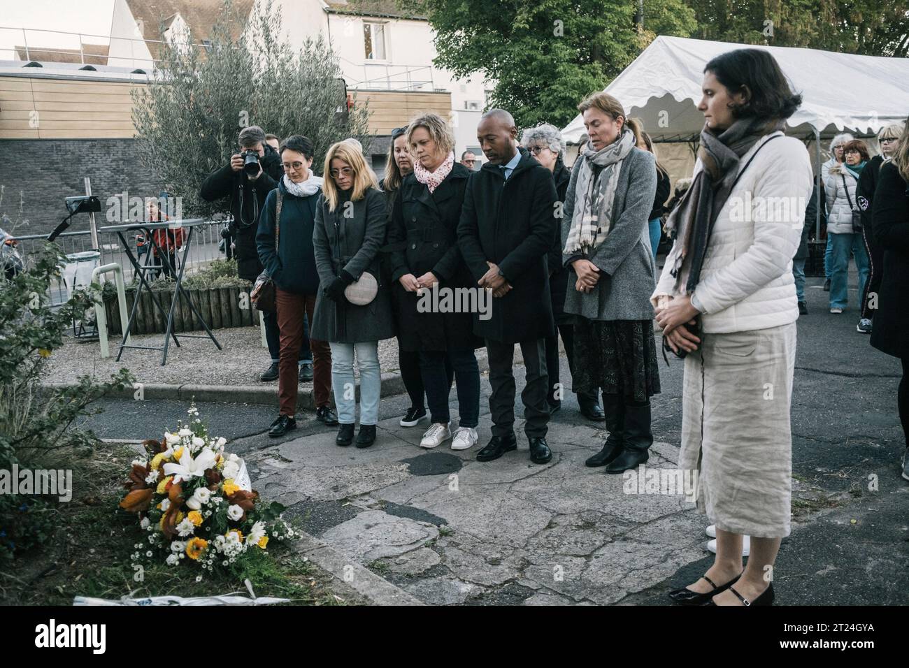 Conflans Sainte Honorine, France. 16th Oct, 2023. A rally in tribute to ...