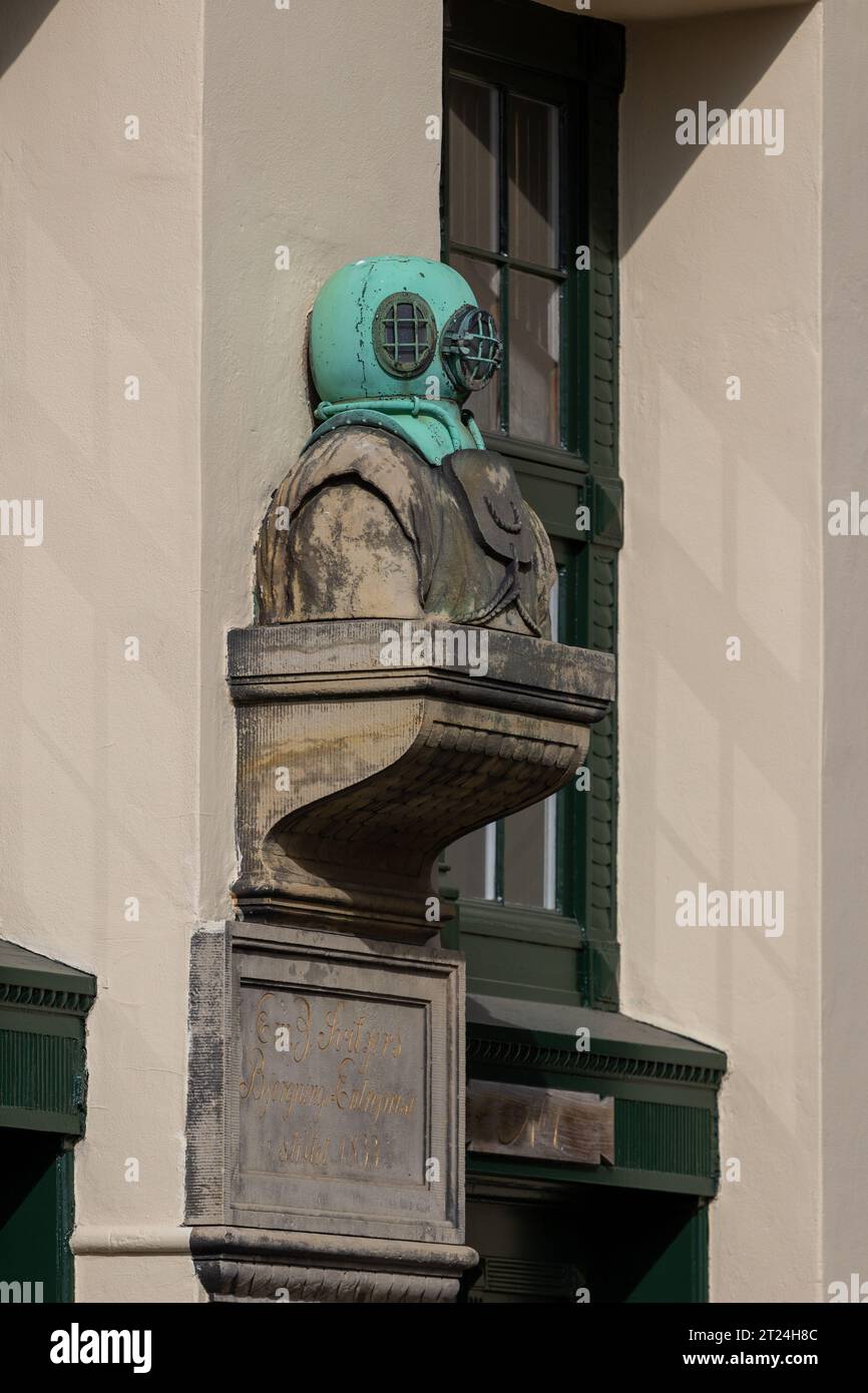 Old diving suit monument, Nyhavn, Copenhagen, Denmark Stock Photo - Alamy
