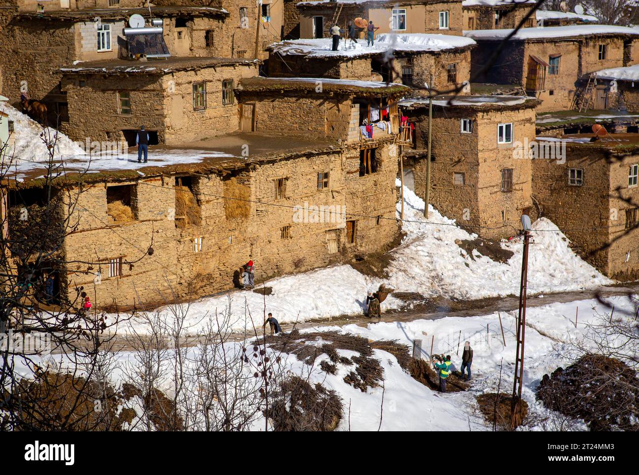Historical Hizan Houses and natural scenery, Bitlis Stock Photo - Alamy