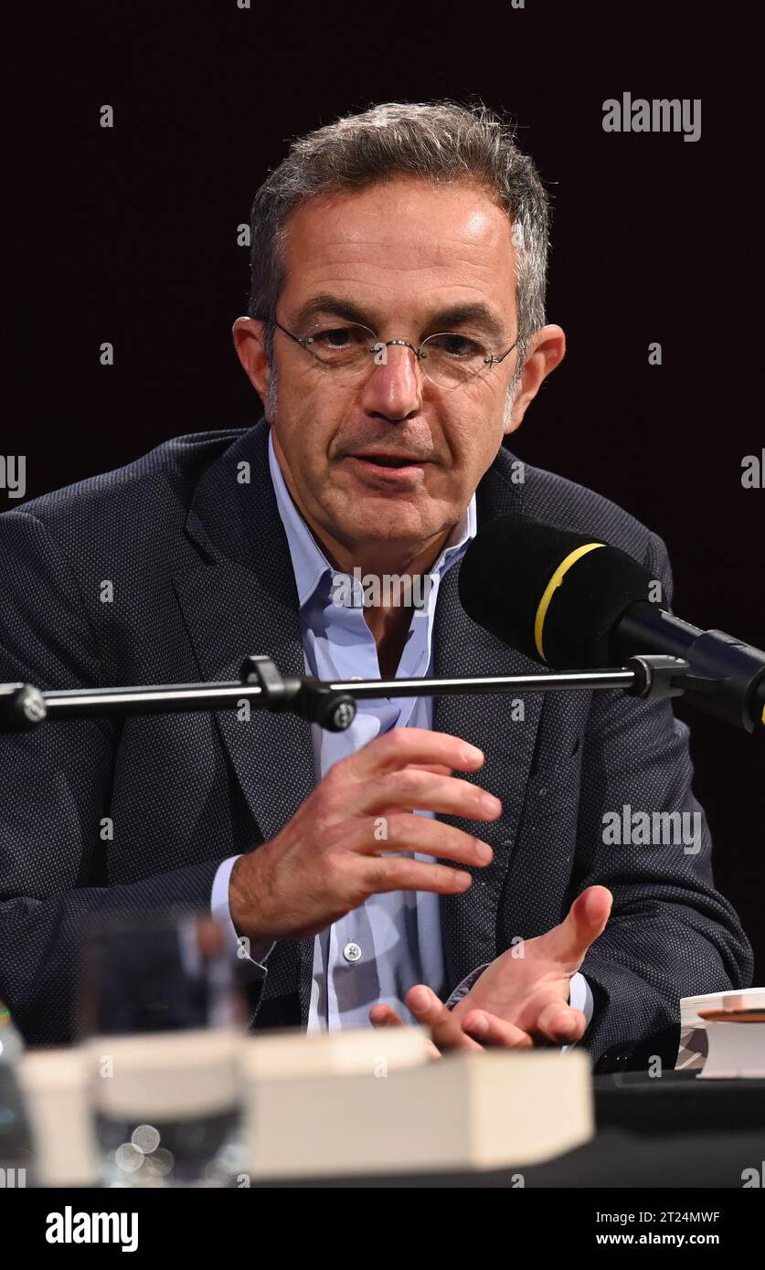 Cologne, Germany. 15th Oct, 2023. The writer NAVID KERMANI reads at Lit ...