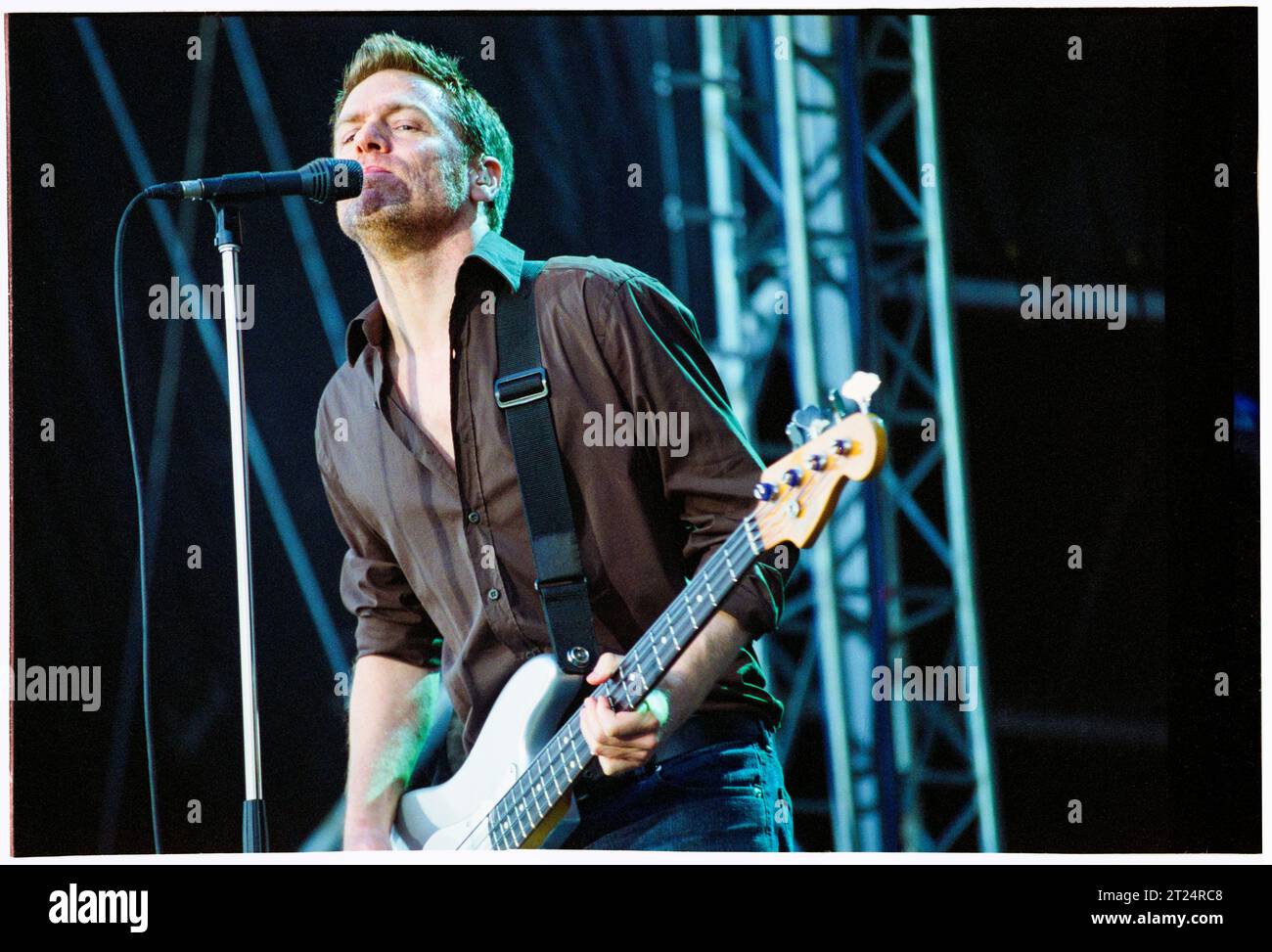 BRYAN ADAMS, CARDIFF, 2002: Bryan Adams playing an open air concert ...