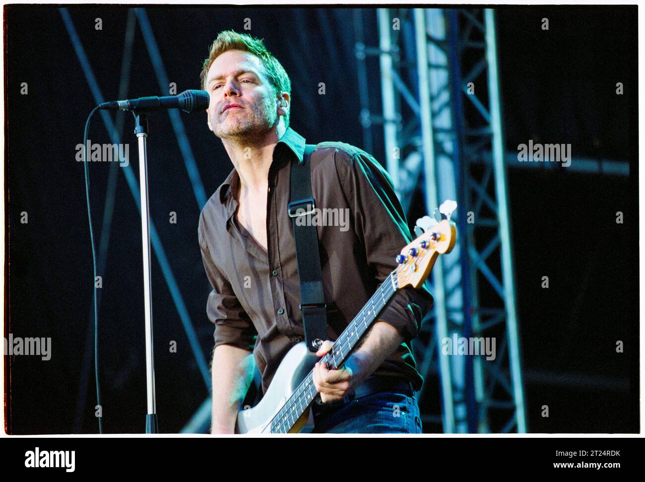 BRYAN ADAMS, CARDIFF, 2002: Bryan Adams playing an open air concert ...
