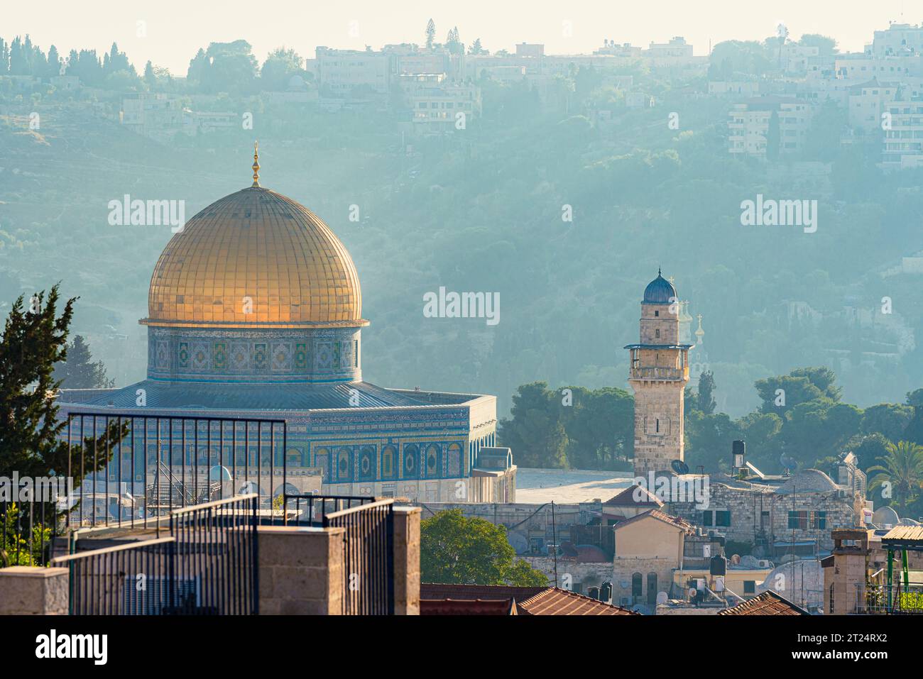 The Dome of the Rock on the Temple Mount seen in morning light ...