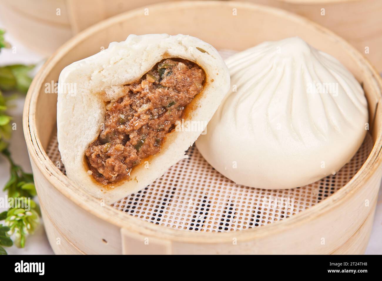 Chinese Steamed Meat Bun,chinese bun,bao zi Stock Photo - Alamy