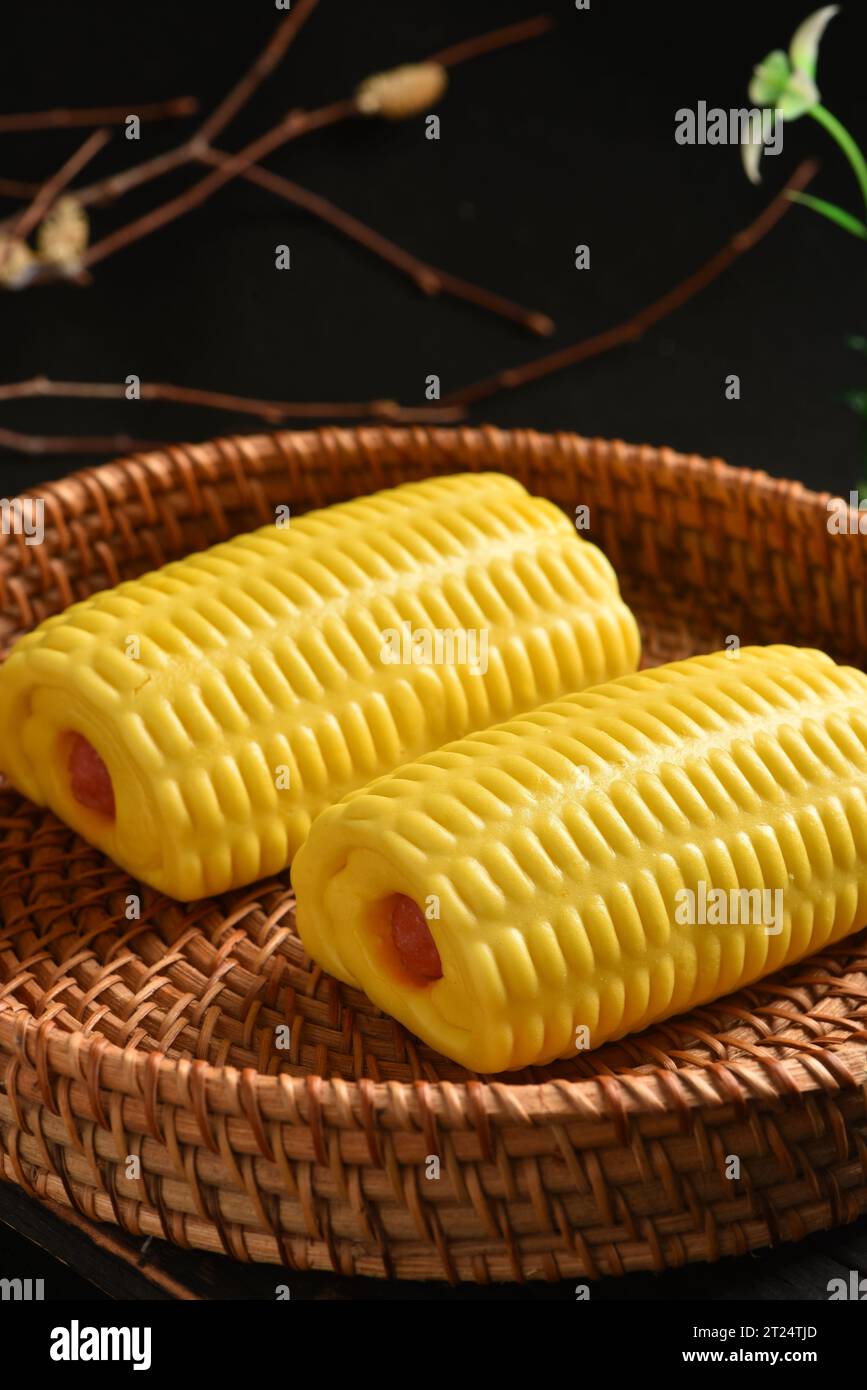 dim sum-Chinese steamed bun,baozi,man tou,corn shape bun Stock Photo ...