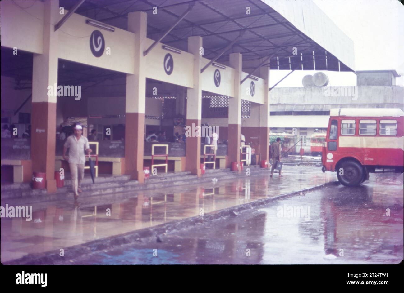 State Transport Bus Station, Mumbai, India Stock Photo - Alamy