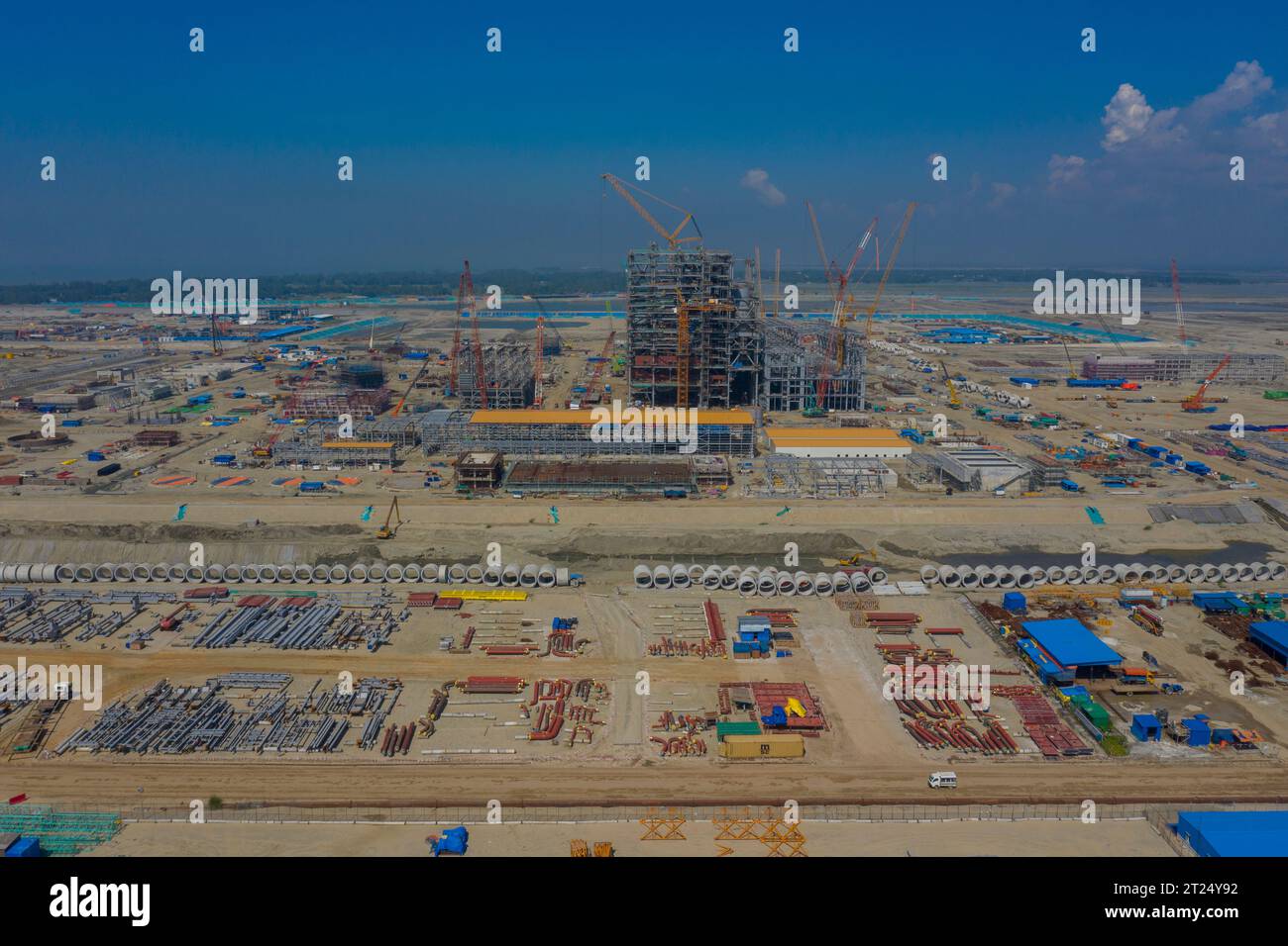 Matarbari deep sea port hi-res stock photography and images - Alamy