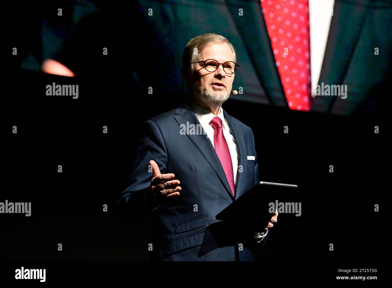 Ai governance hi-res stock photography and images - Alamy