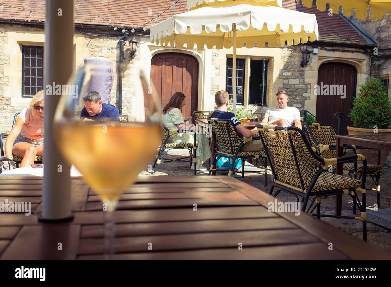 People enjoying summer day, pub garden, Malmesbury, Wiltshire, UK Stock ...