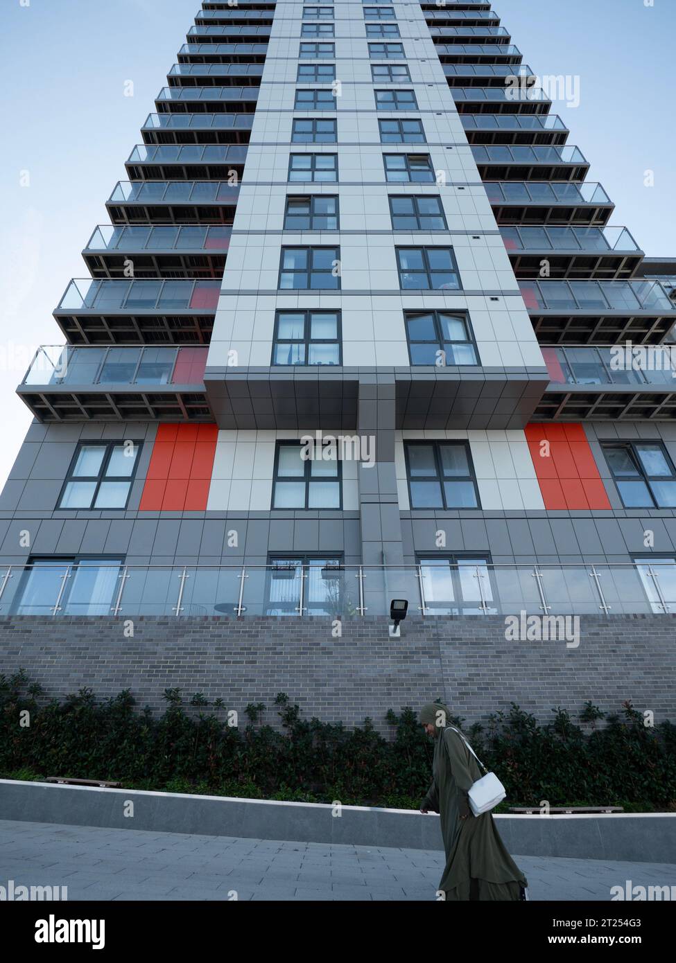 23 storey Mast Quay Phase II , Luxury development of apartments ...
