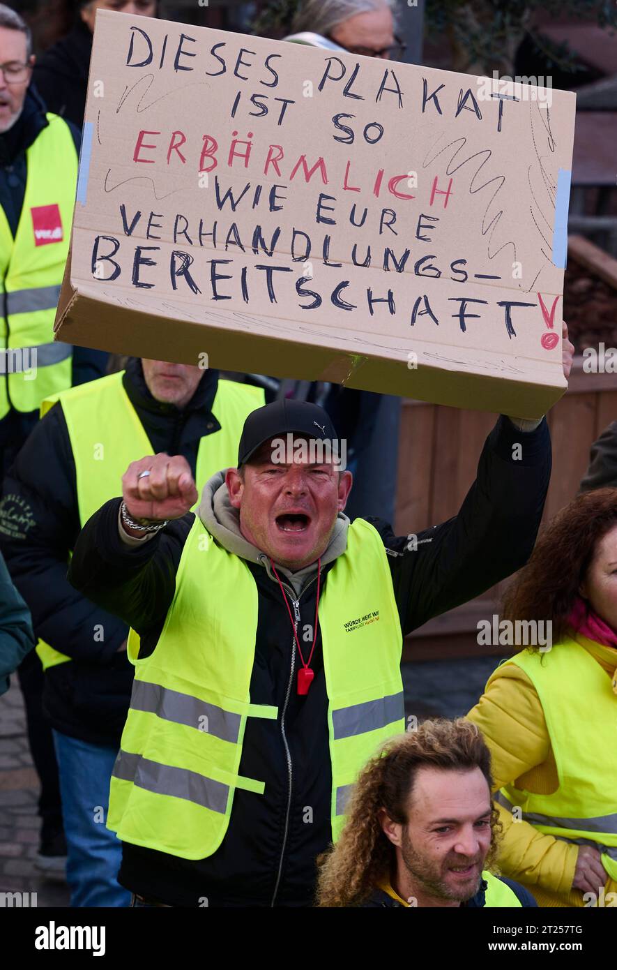 Workers strike poster hi-res stock photography and images - Alamy