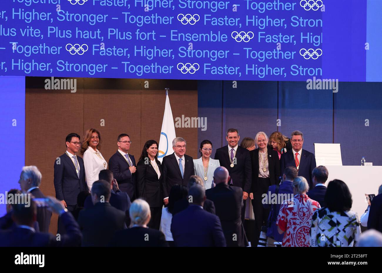 Mumbai, India. 17th Oct, 2023. International Olympic Committee (IOC ...