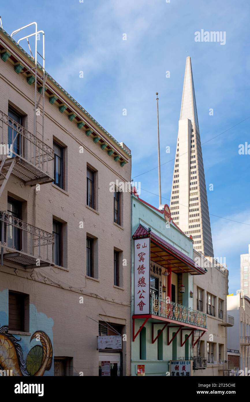 CHINA TOWN, SAN FRANCISCO, USA - April 22, 2023: Exterior of buildings ...