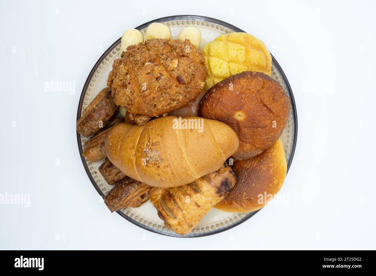 Various types of bread that look delicious Stock Photo - Alamy