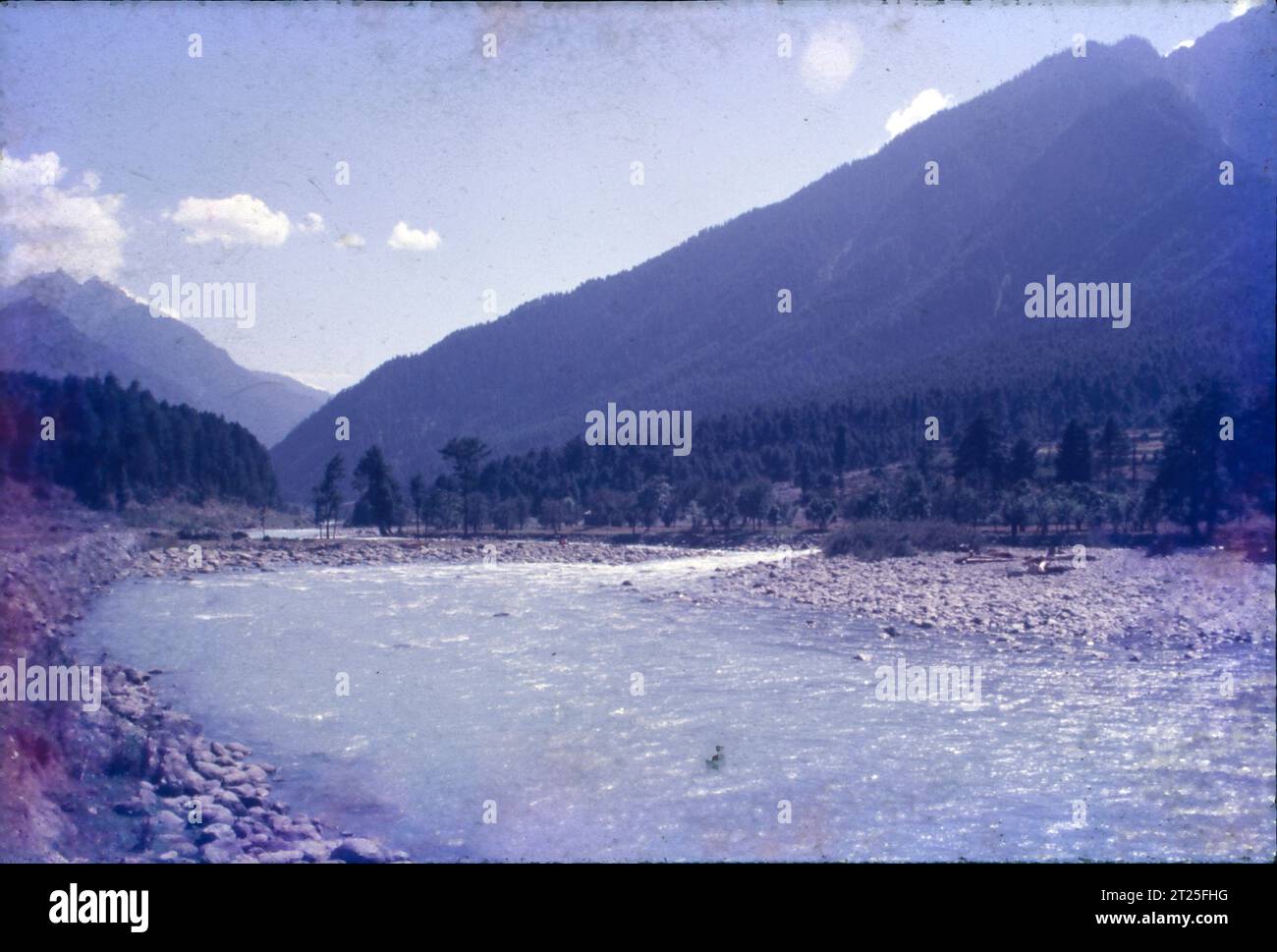 Jhelum river flow in india hi-res stock photography and images - Alamy