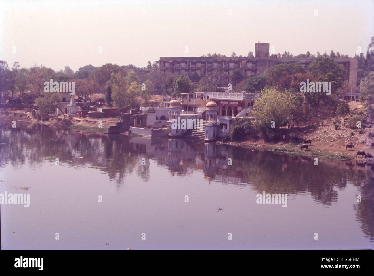 Gomti river lucknow india hi-res stock photography and images - Alamy