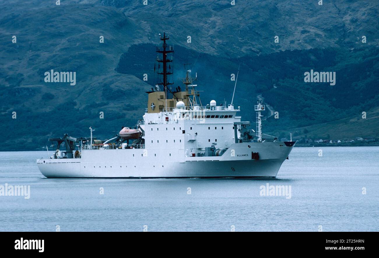 Nato ship hi-res stock photography and images - Alamy