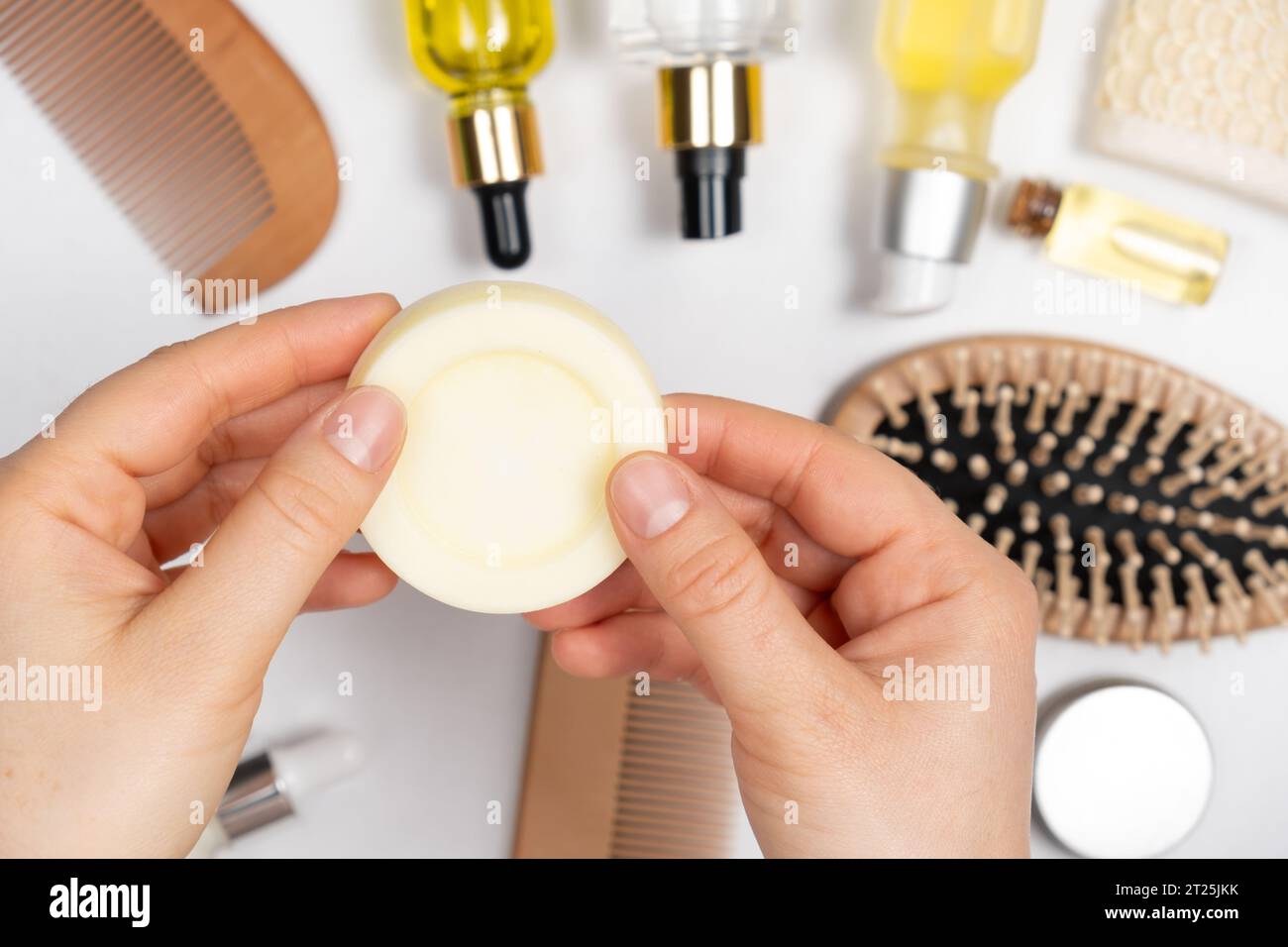 Solid shampoo in female hands. Natural eco-cosmetics without plastic ...