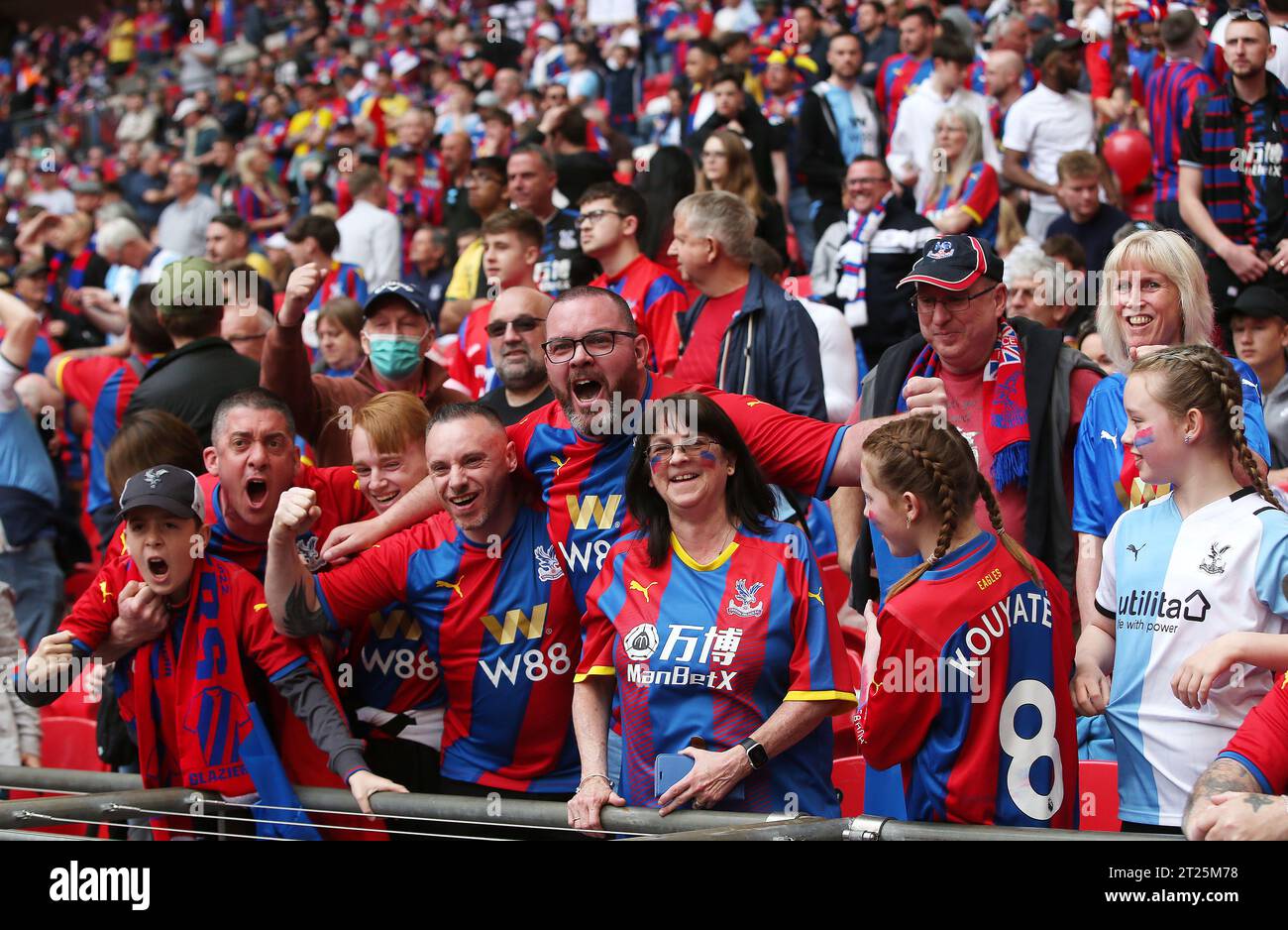 Crystal Palace fans cheering on there team against Chelsea. - Chelsea v ...