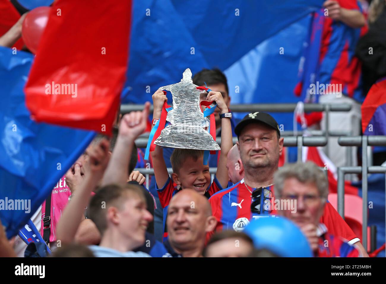 Crystal Palace fans holding a home made FA Cup Trophy against Chelsea ...