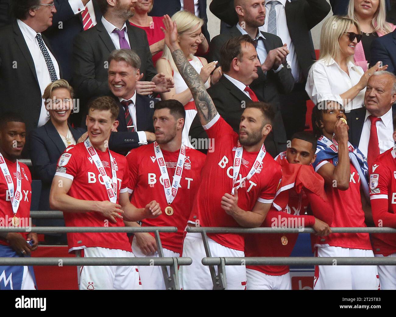 Vicky McClure & Jonny Owen watches on as Nottingham Forest hold aloft ...