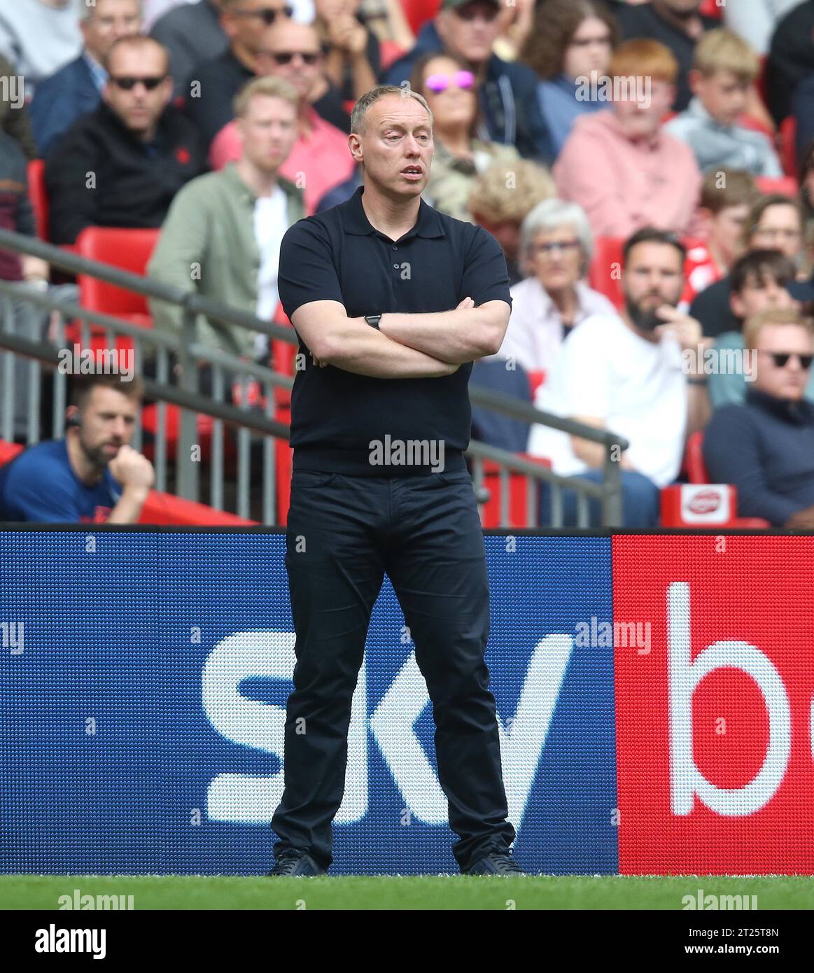 Steve Cooper Manager of Nottingham Forest against Huddersfield Town ...