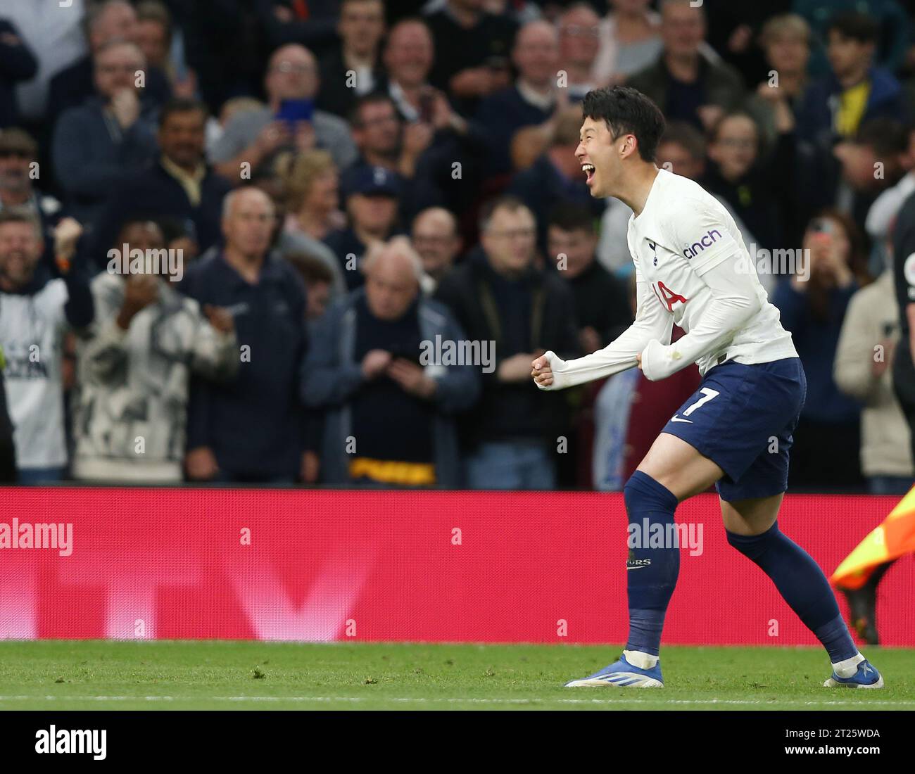 Tottenham goal celebration 2021 hi-res stock photography and images - Alamy