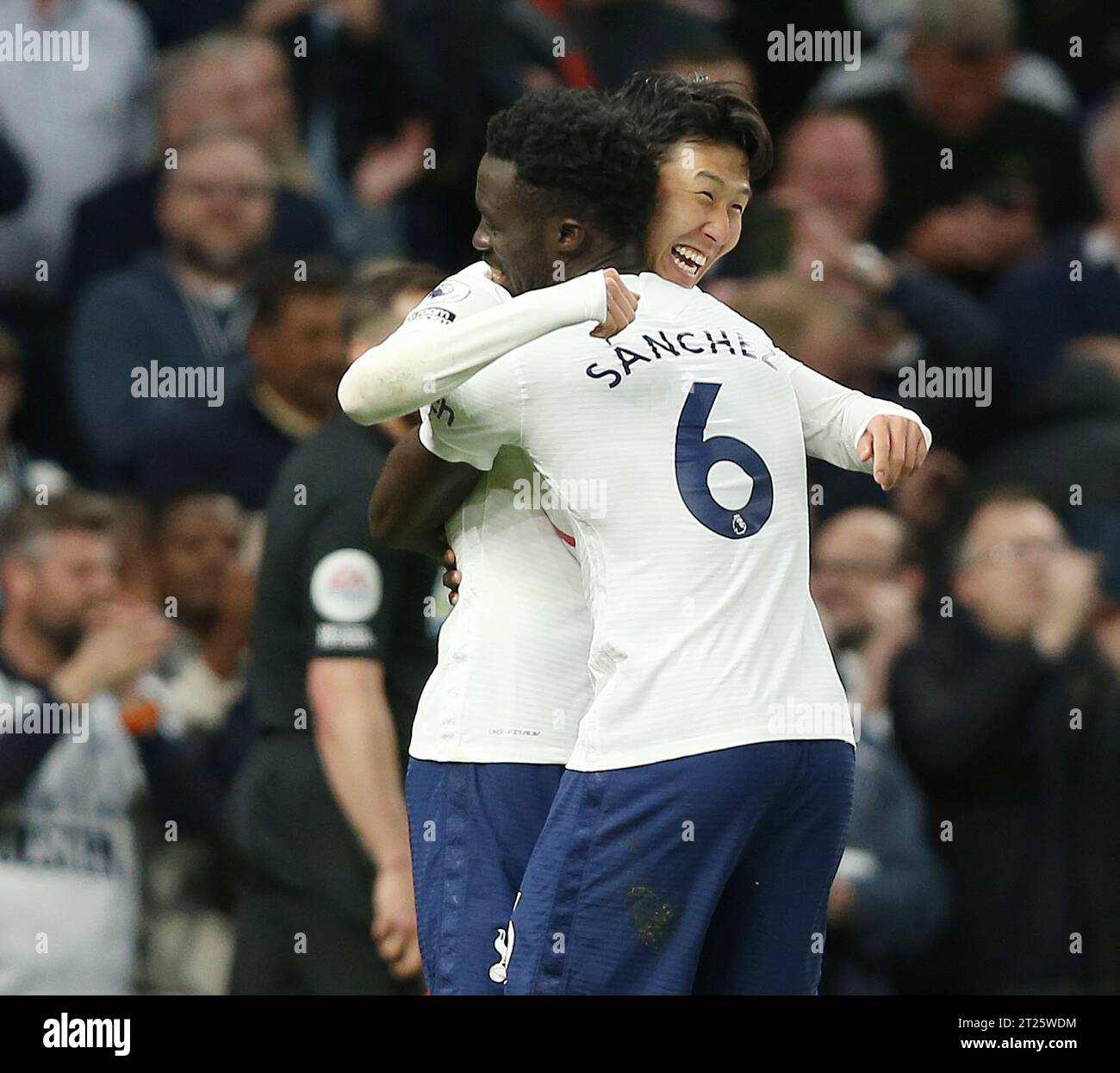 Tottenham goal celebration 2021 hi-res stock photography and images - Alamy