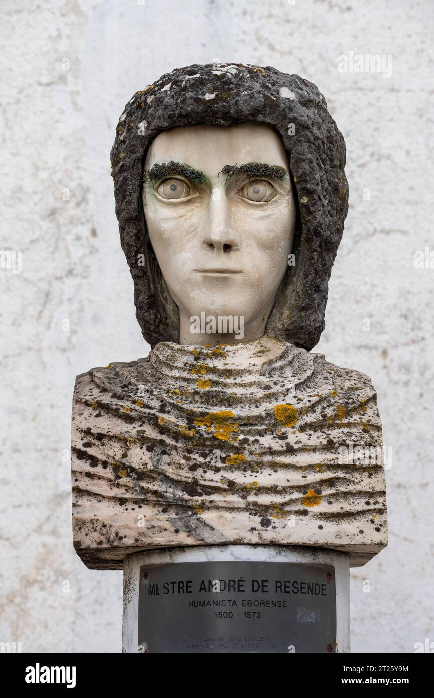 Bust of Andre de Resendre in the Old Town, Evora, Alentejo, Portugal ...