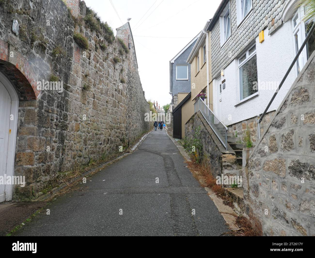 Narrow alleys in the old town of St Ives in Cornwall England Stock ...