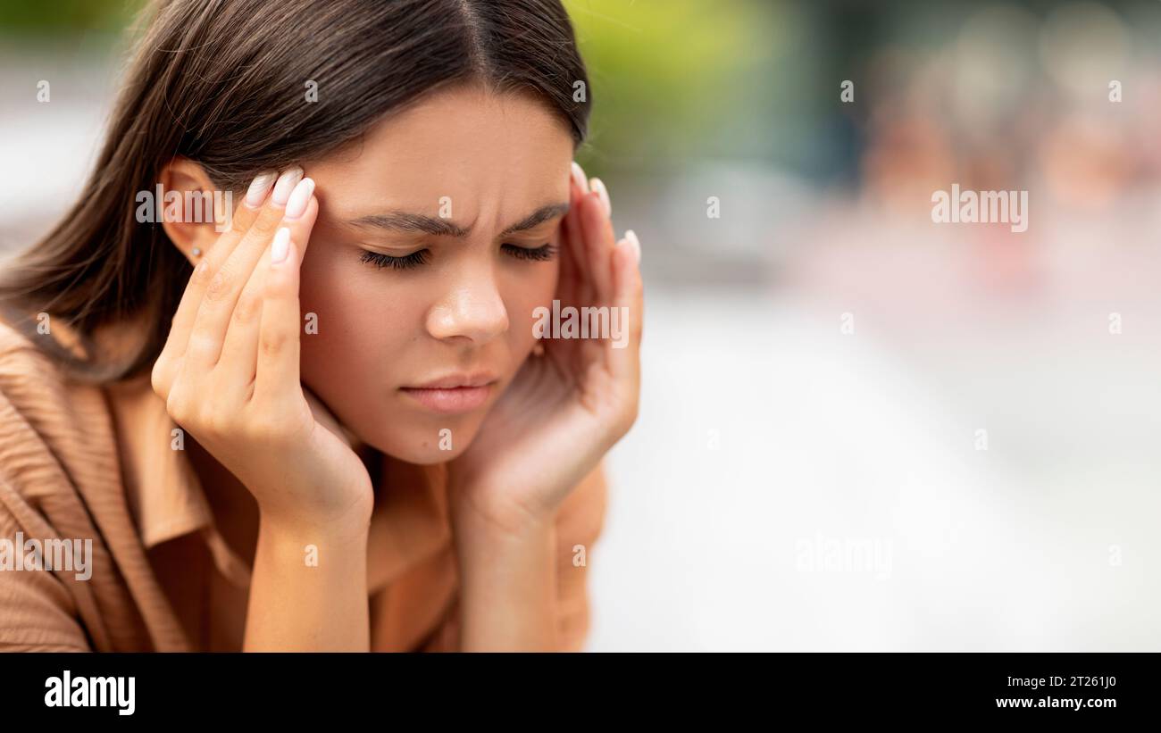 Tired unhealthy young female hi-res stock photography and images - Alamy