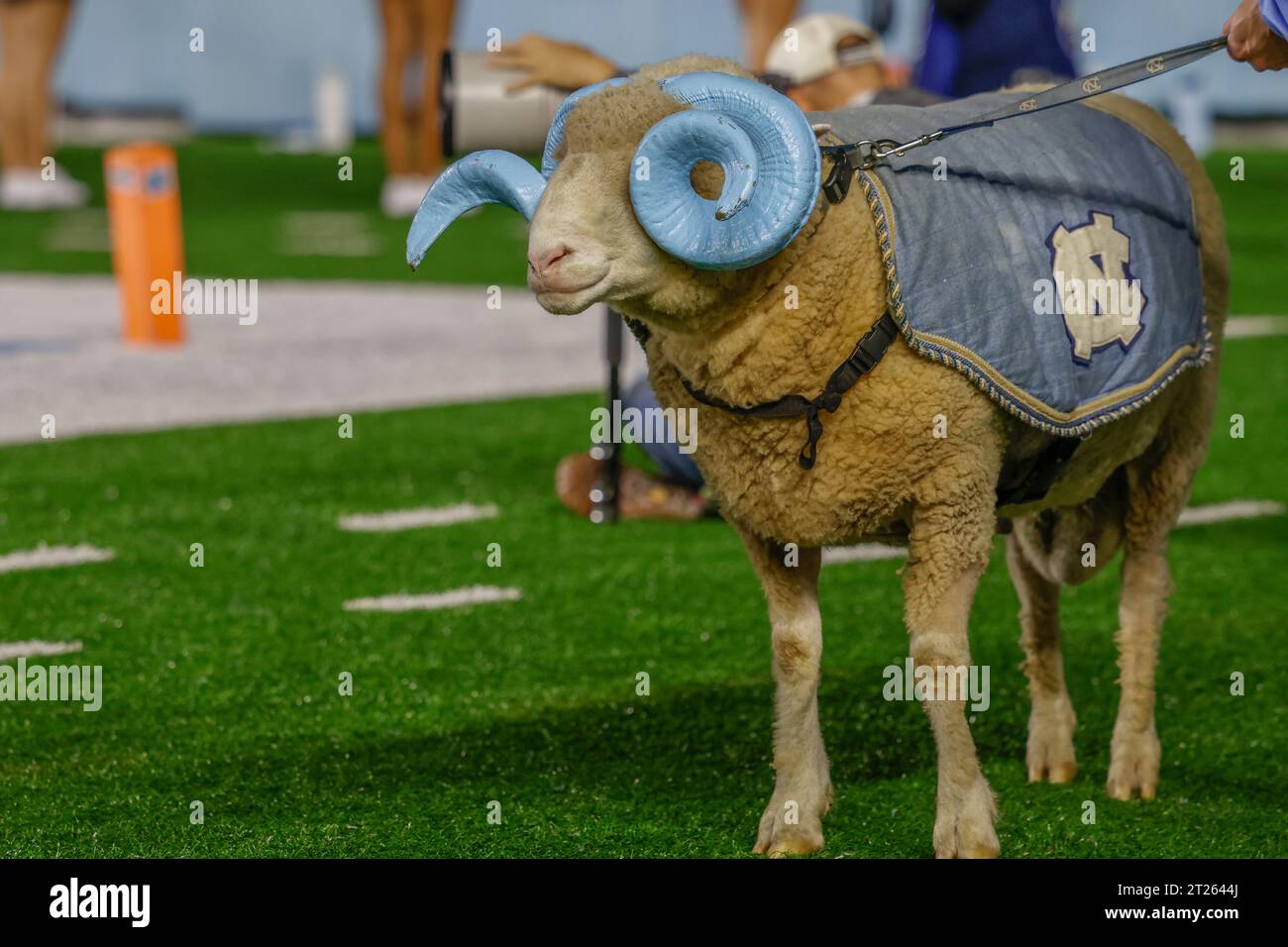 Kenan memorial stadium hi-res stock photography and images - Alamy