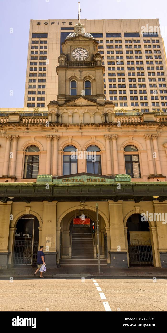 Brisbane train station hi-res stock photography and images - Alamy