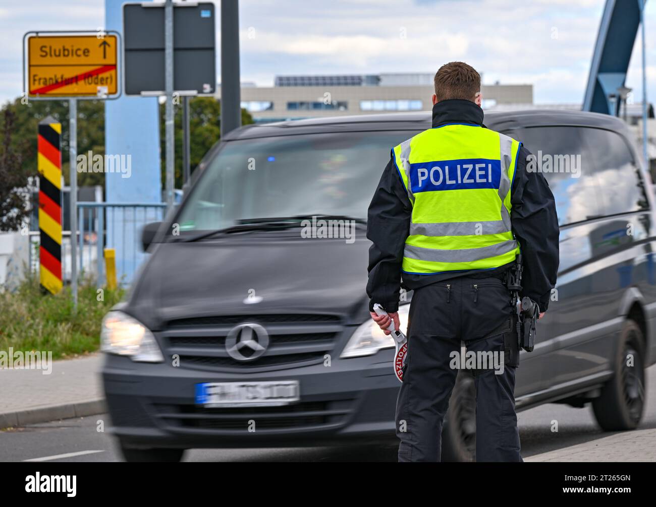 German federal police polish border hi-res stock photography and images ...