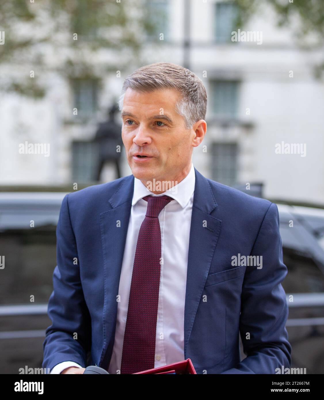 London, UK. 17th Oct, 2023. Mark harper Secretary of State for ...