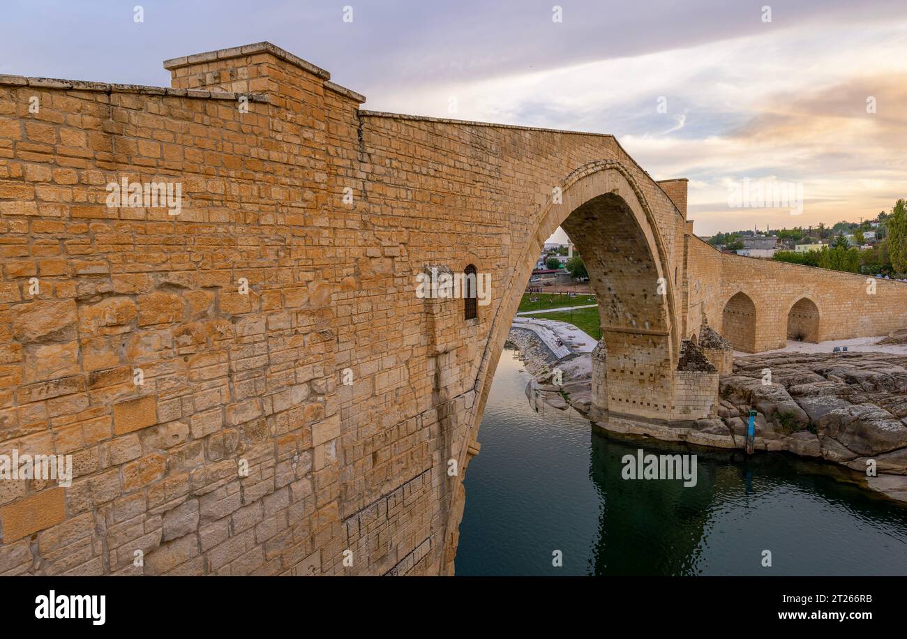 The Malabadi Bridge is an arch bridge spanning the Batman River near ...