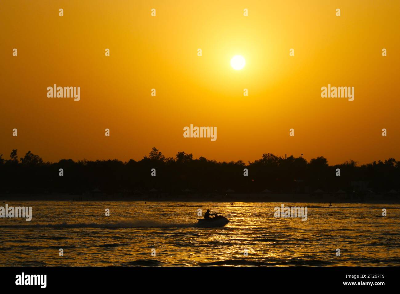 Golden hour sunset from Dubai Stock Photo - Alamy