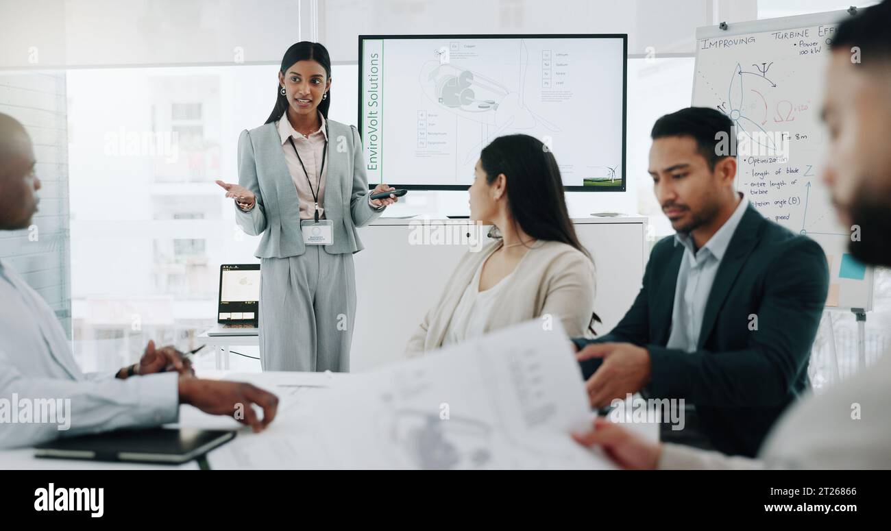 Environmental conversation training hi-res stock photography and images ...