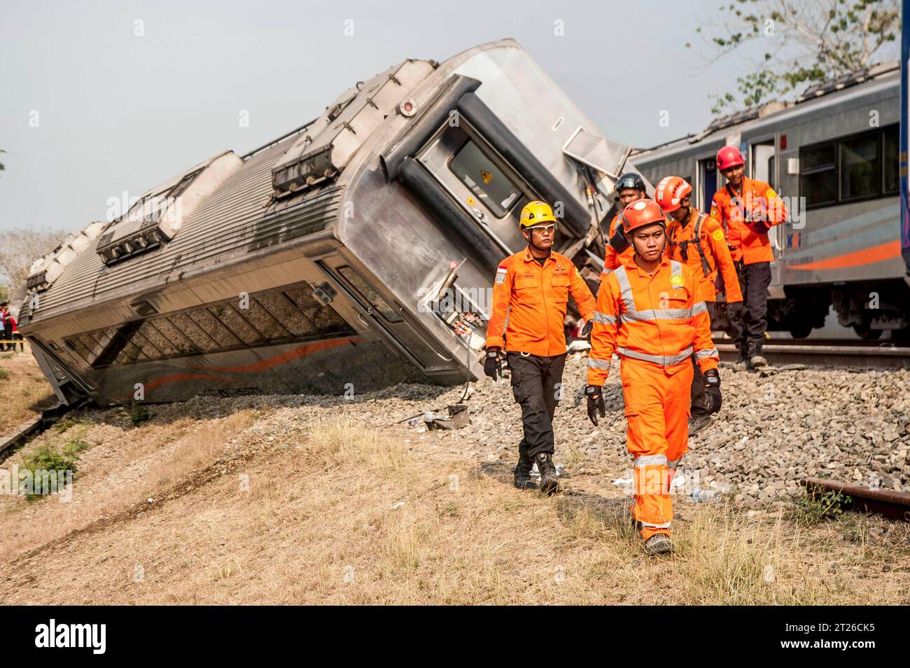 Kulon Progo, Indonesia. 17th Oct, 2023. Search and Rescue (SAR) team ...